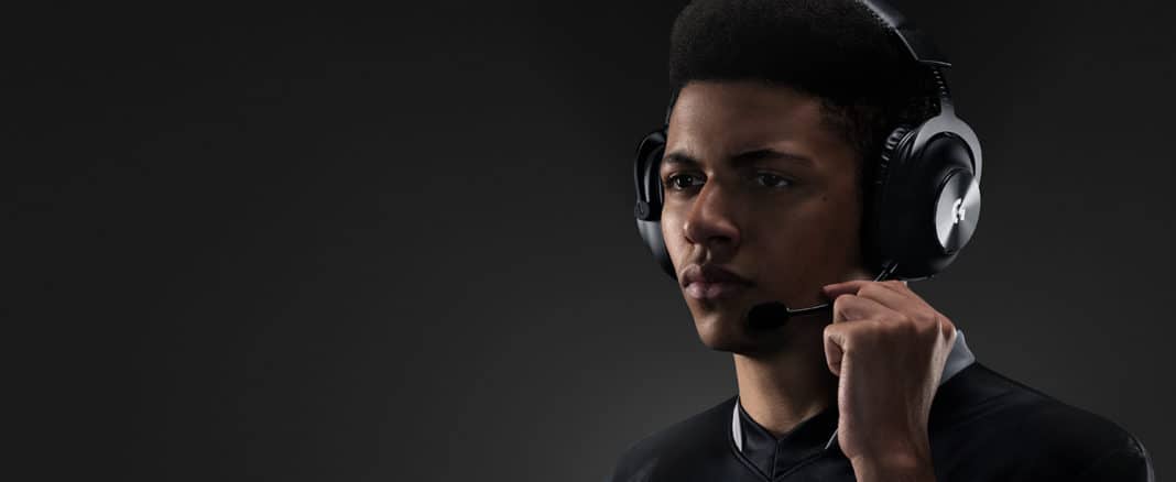 The Best Headsets For CoD: Warzone in 2021 - GadgetGang