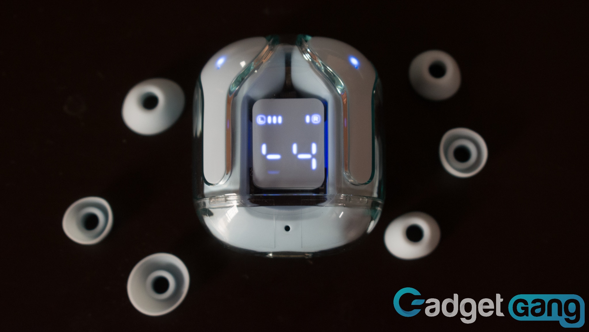 Acefast Crystal T6 Review - GadgetGang